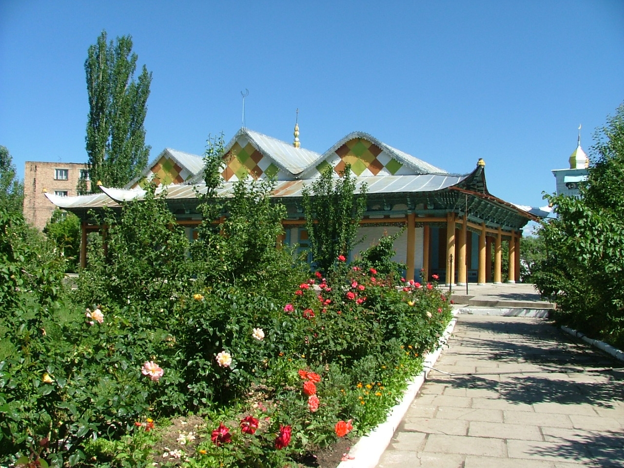 oto: Masjid Karokol In Kyrgyzstan