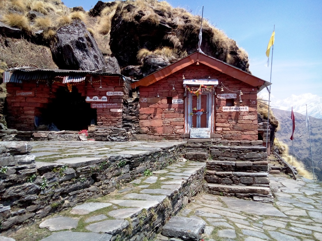 lovetotravel: RUDRANATH TREK