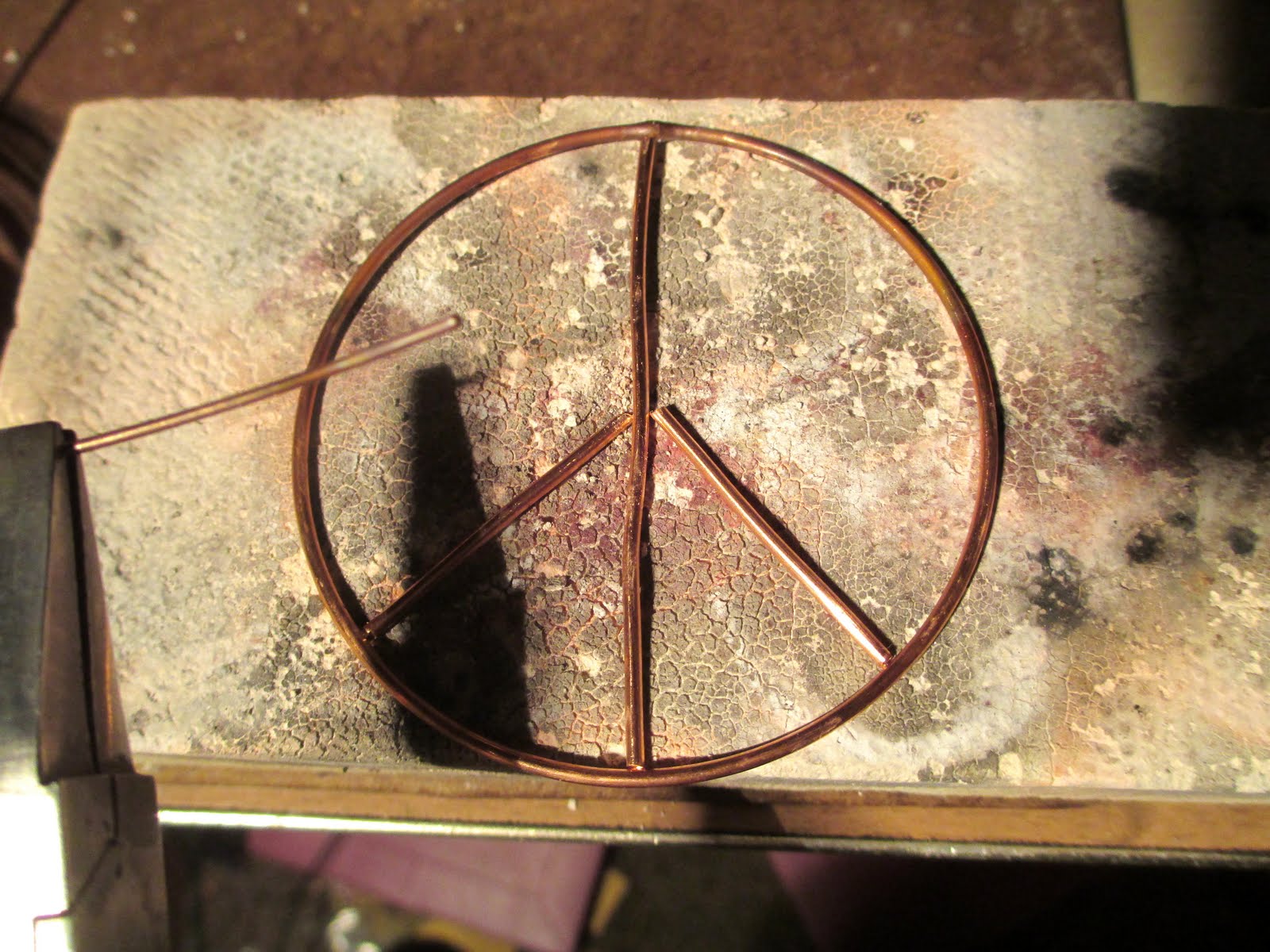 UP Beads: Copper Wire Peace Sign Tutorial by UP Beads