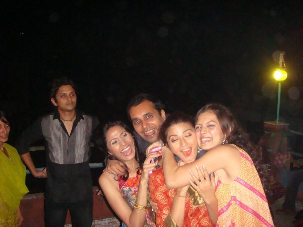 Drashti Dhami Planet: Drashti Dhami with her Family