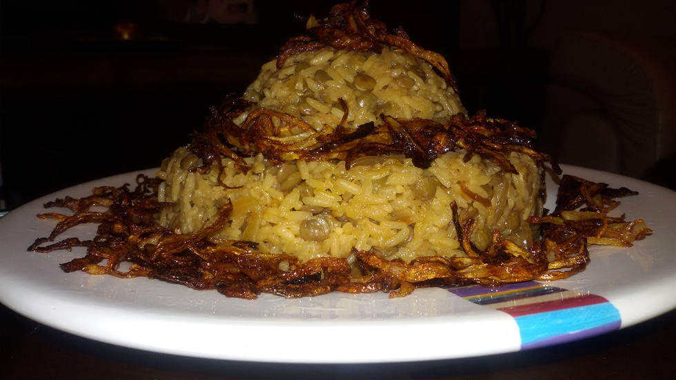 ي زّين وجه المدردرة بالبصل المقلي و المحمّص و تقدم إلى جانب السلطة و ...