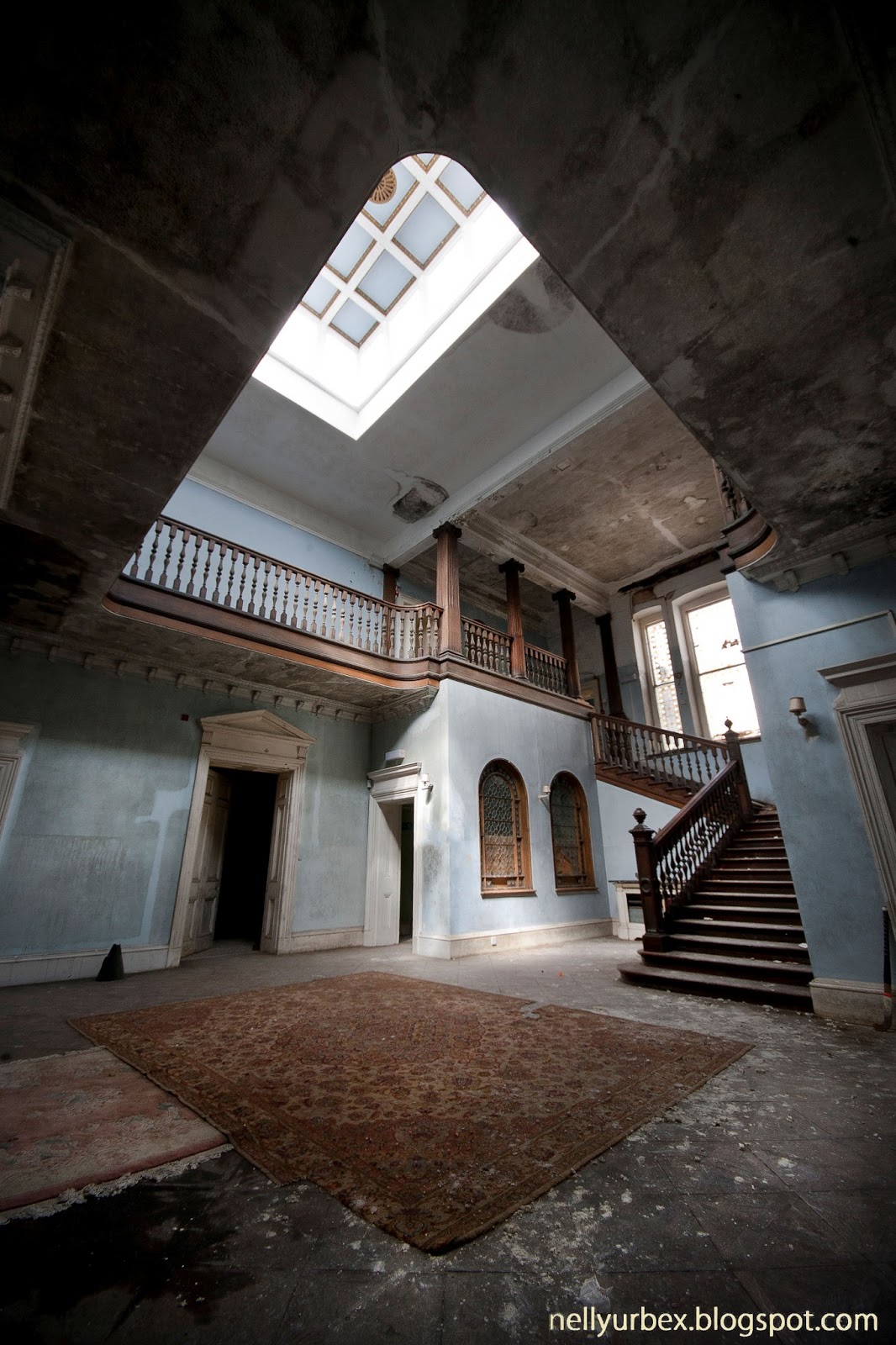 Nelly's Urbex: Crookham Manor