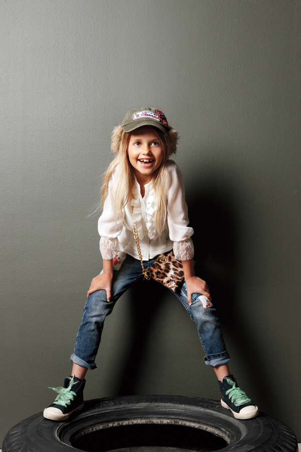 TRICIA JOYCE INC Artist Representative: Sarah Clary for Guess Fall ...