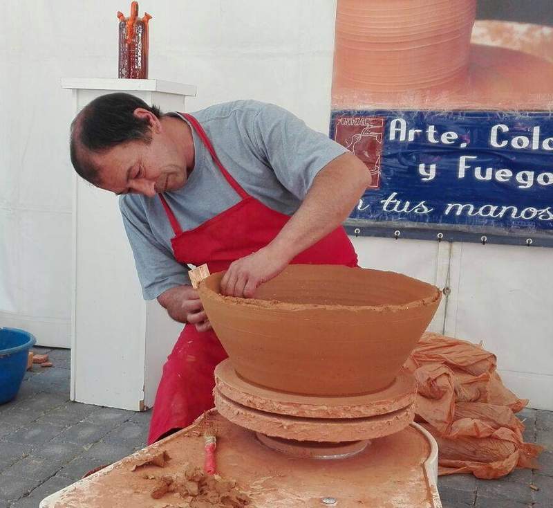 ETNOLEON: Etnografía León: NOTICIA: El barro y la madera modelan la ...