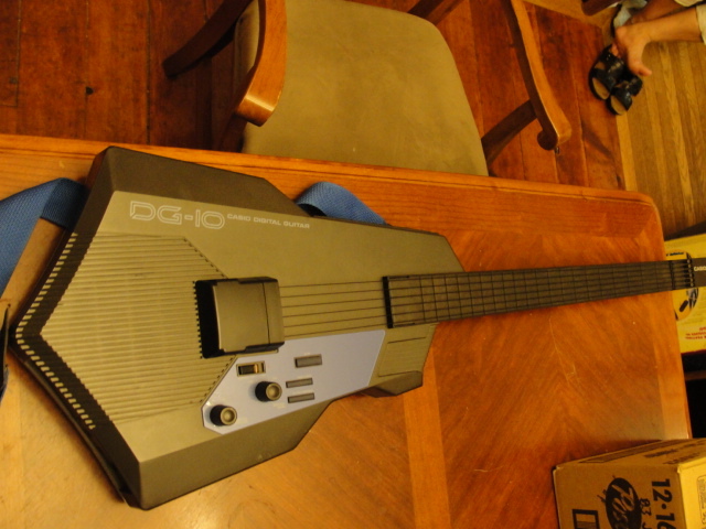 MATRIXSYNTH: Casio DG-10 Synthesizer Guitar