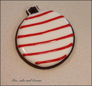Tea, Cake & Create: Marbled Christmas Bauble Cookies