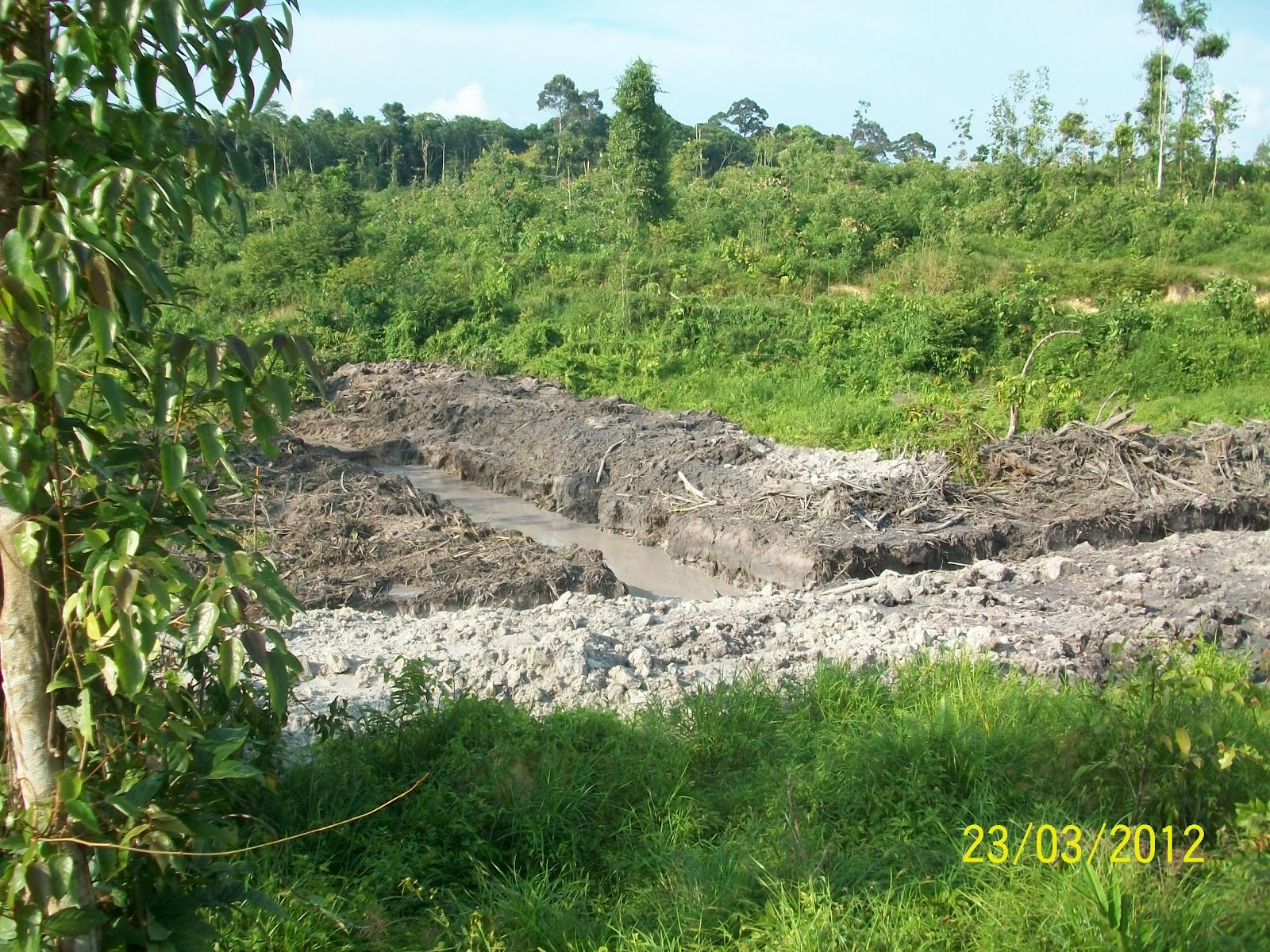 FB RTK MUKIM SEMANTAN: 05 - MEMBINA PARIT GAJAH