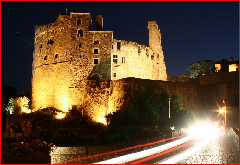 LA FRANCE : CHÂTEAUX: Clisson