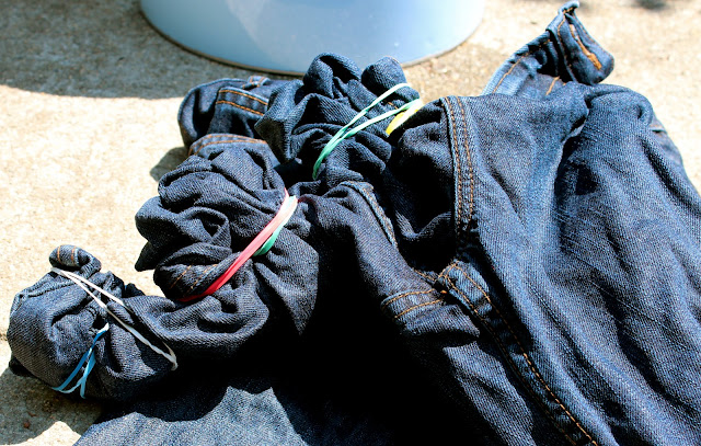 The Style Climber: How To Tie Dye Your Denim Jeans