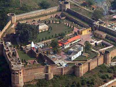 Rainbow Adventures (Trek and Tours): Tourist Places in Jammu Region