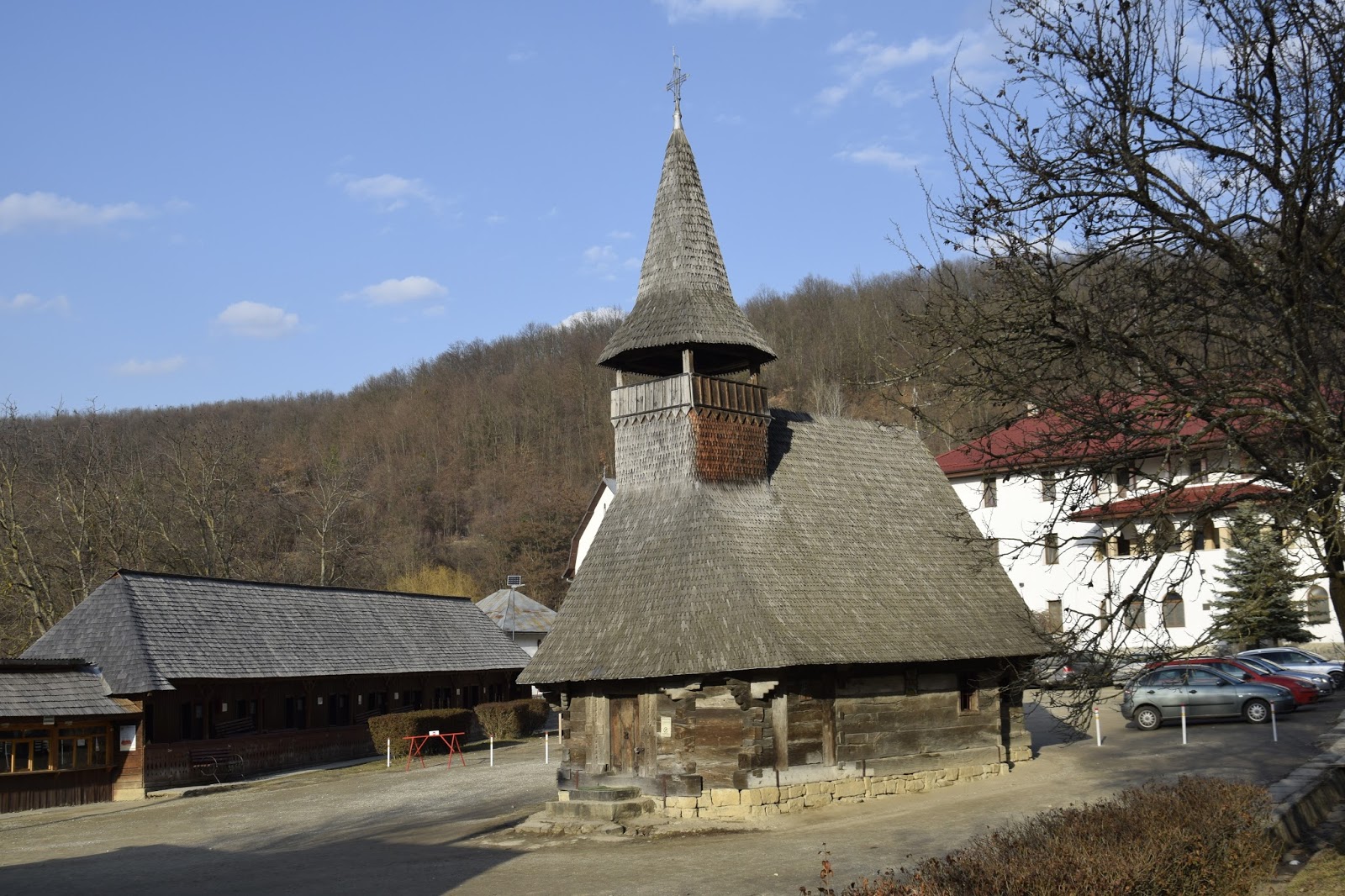 Dar!: Canonul cel Mare, Manastirea Nicula