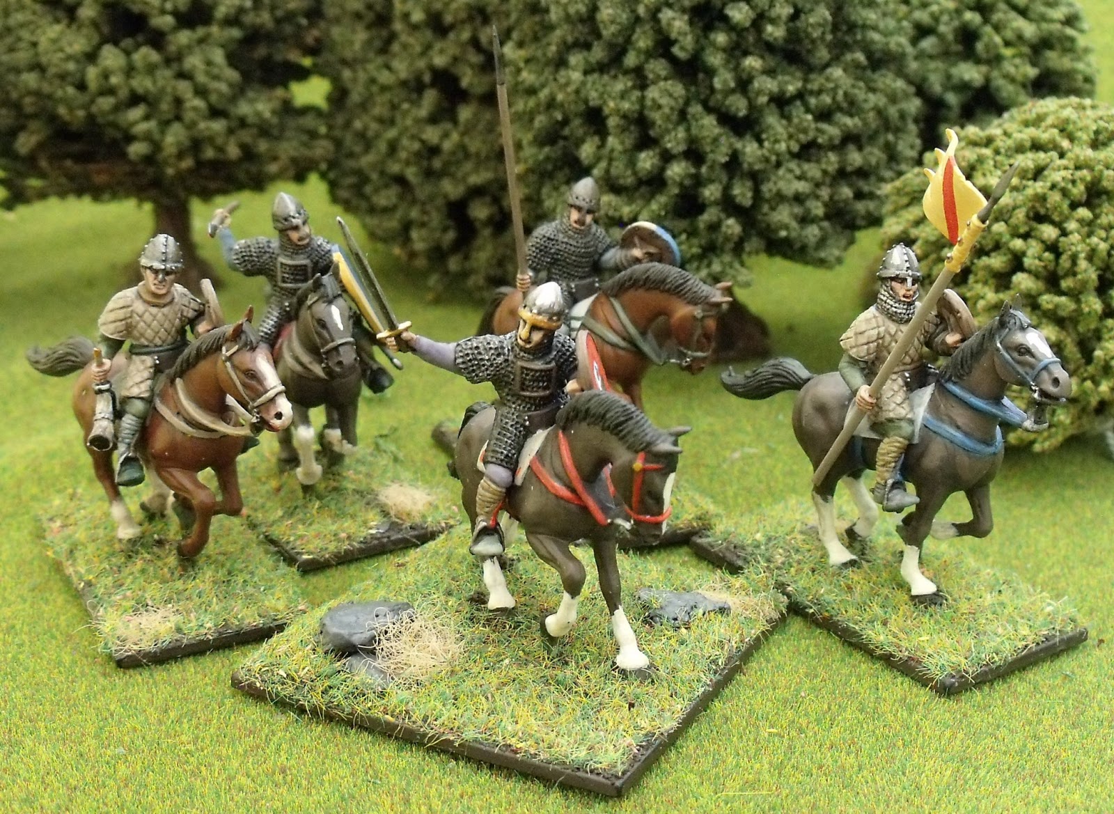 Four Colour Super Minis: SAGA: Norman Warlord and Knights