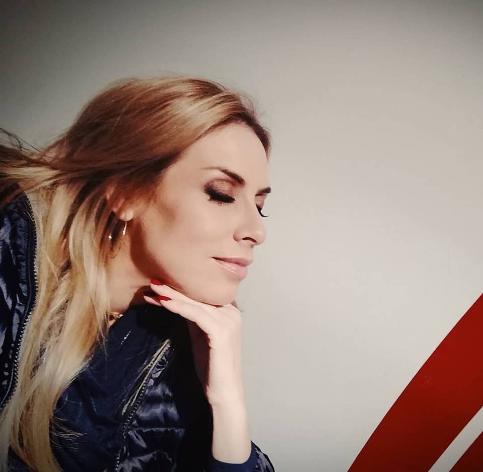 Música en todo su esplendor: "Diva's Disco", el nuevo single de Roser