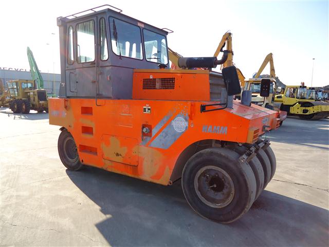 Cilindru compactor pe pneuri Hamm GRW18 Second-Hand 45700 Euro