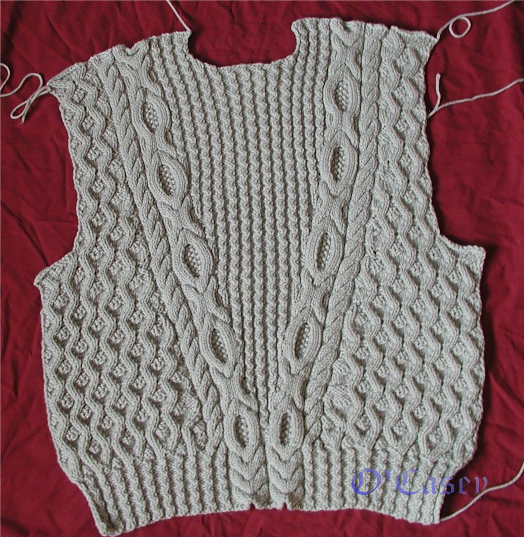 O'Casey: Knitting Thoughts and Deeeeeds: ROYAL SWEATER