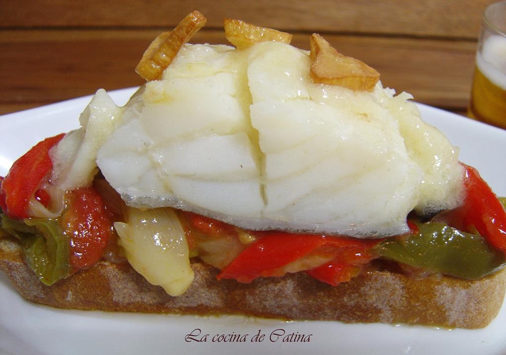 Bacalao al pilpil con piperrada - La cocina de Catina
