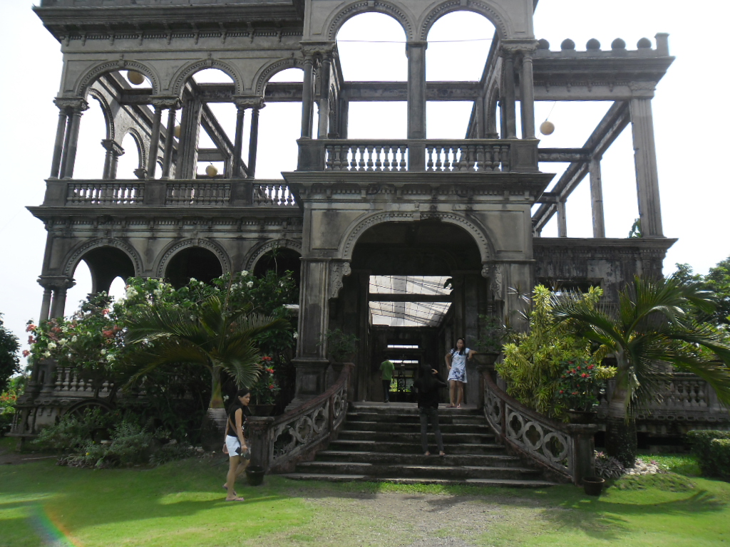 Experience Philippines: The Ruins