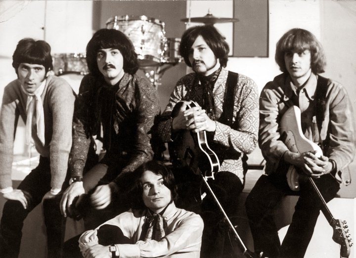 VERSO LA STRATOSFERA: Le Orme: 1966 / 2016 - 50 anni di leggenda. Happy ...