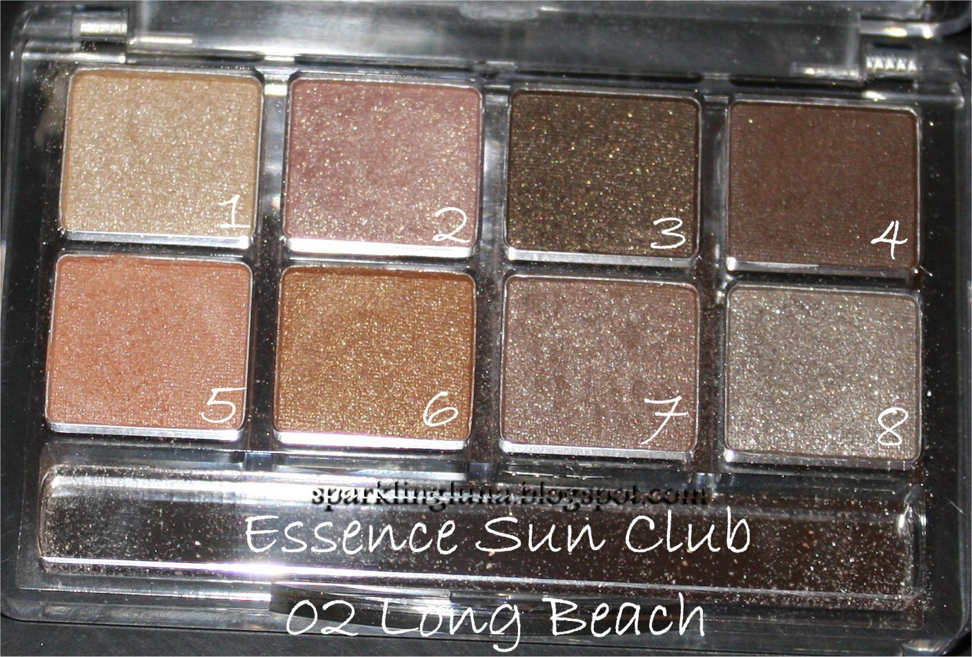Sparkling Luna: EOTD : Essence 3D Irresistible Chocolates
