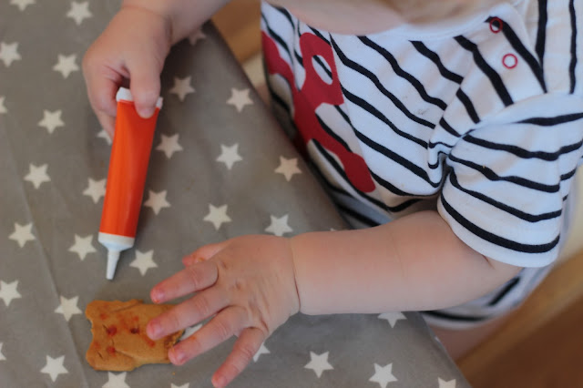 Easy Toddler Activities | Biscuit Decorating | Emily and Indiana