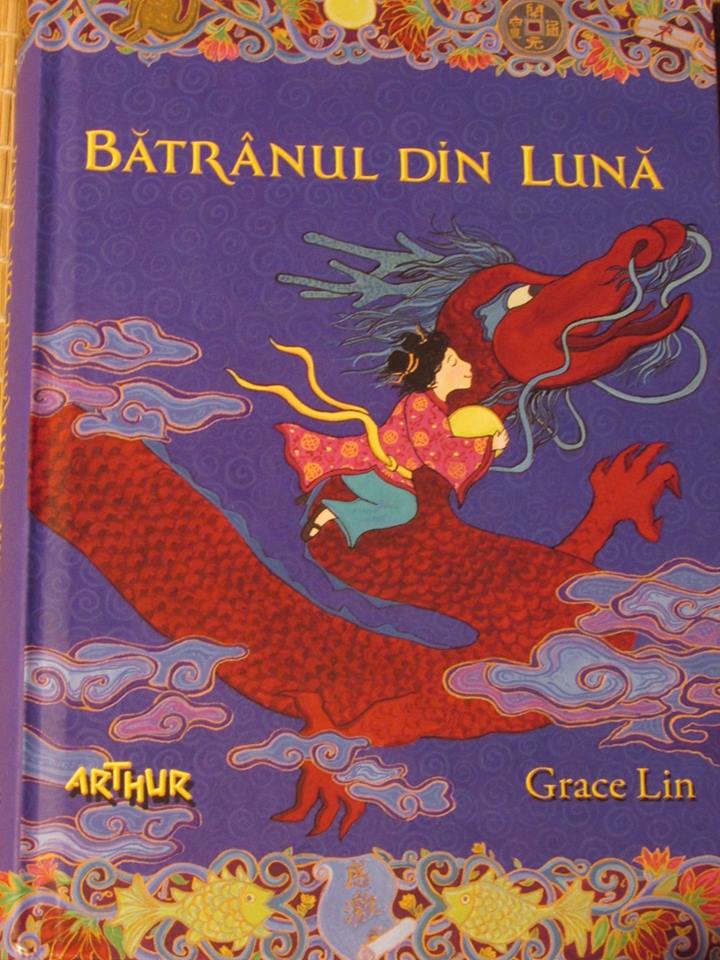 Cartea cu poveste: Bătrânul din Lună de Grace Lin