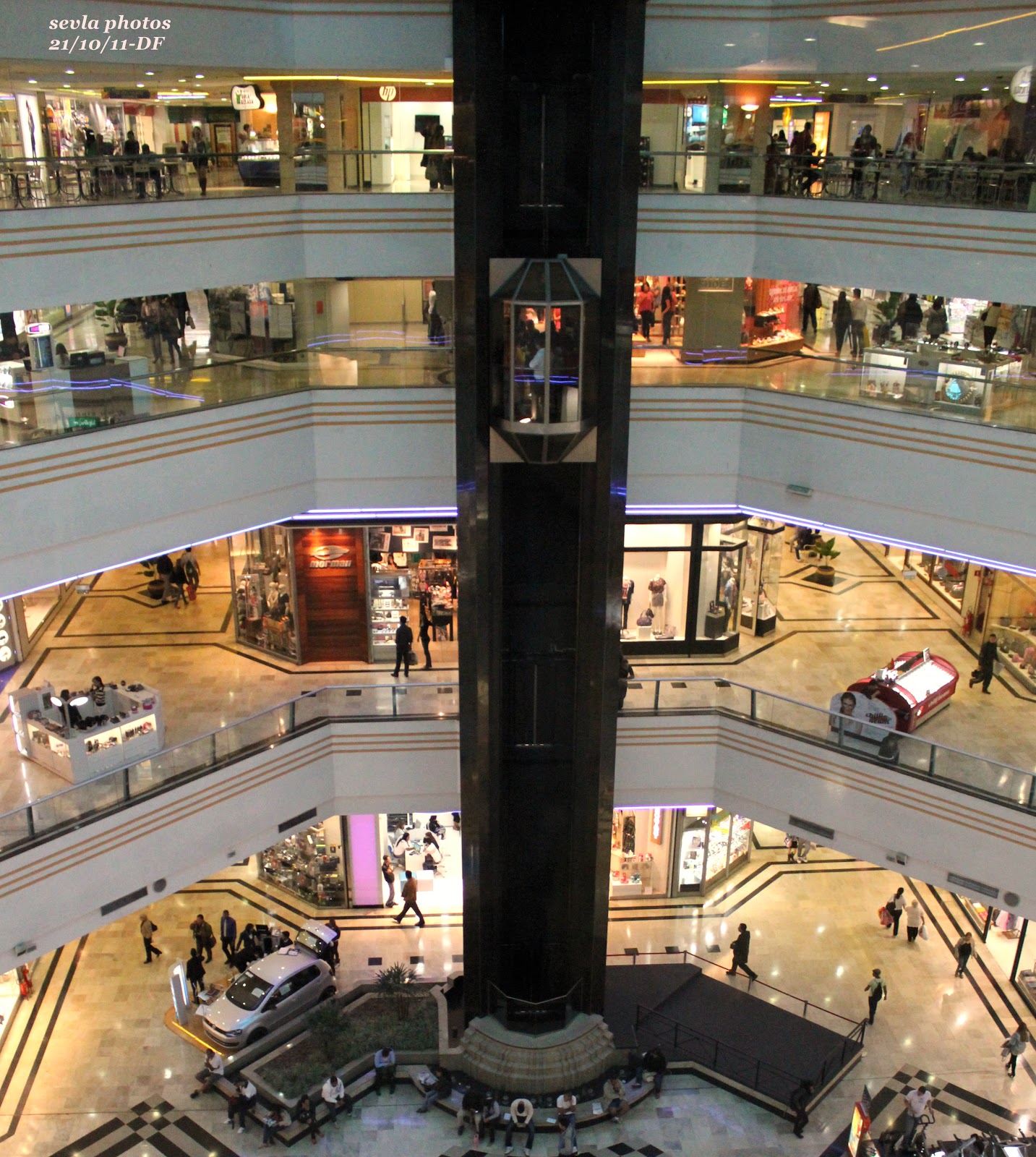 eliane alves sevla photos: Pátio Brasil Shopping - Brasília - DF