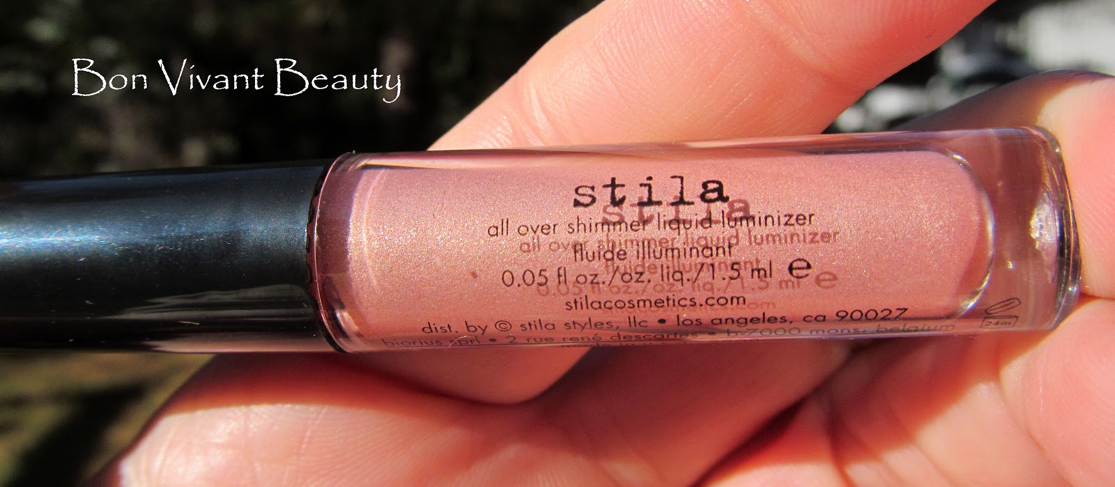 Bon Vivant Beauty: stila All Over Shimmer Liquid Luminizer in Rose Gold