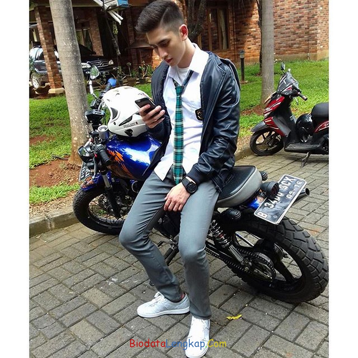 Foto Dan Biodata Lengkap Verrel Bramasta Foto Dan Biodata Lengkap Verrel Bramasta