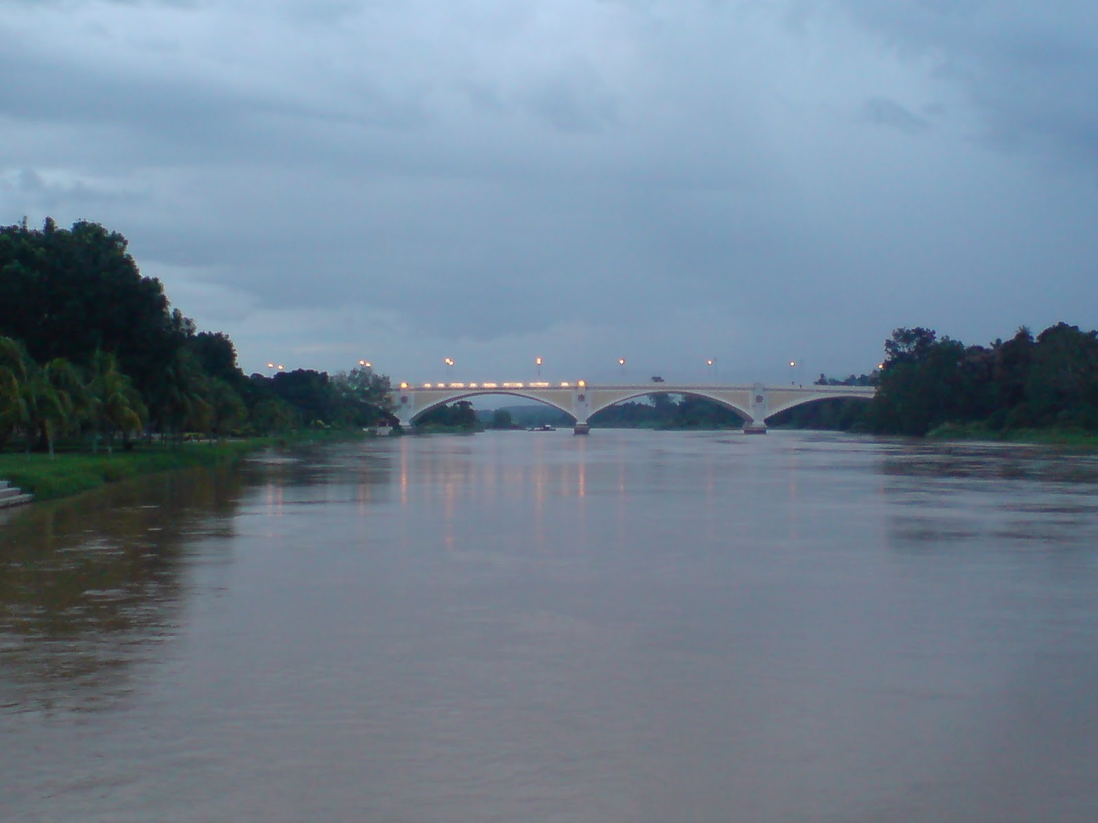 terajubintang7: Sepetang di Dataran Sungai Perak Indah. Kuala Kangsar ...