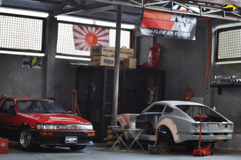 Bowerbird Garage Diorama: MCS Motorworks, 1:24 Garage Diorama