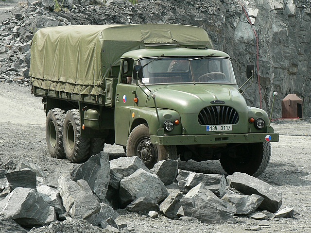 Tatra T815 /1:10 / blue - Fórum o RC truck trialu, závodech a modelářství