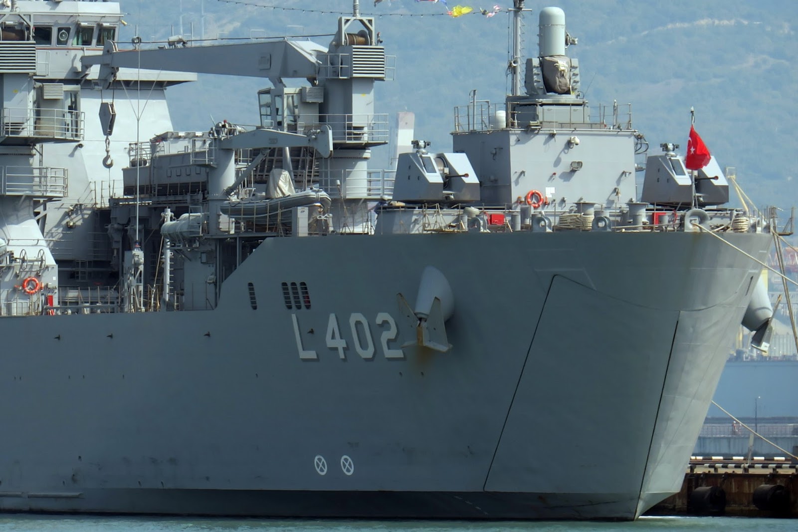 Naval Analyses: Bayraktar class landing ships of the Turkish Navy