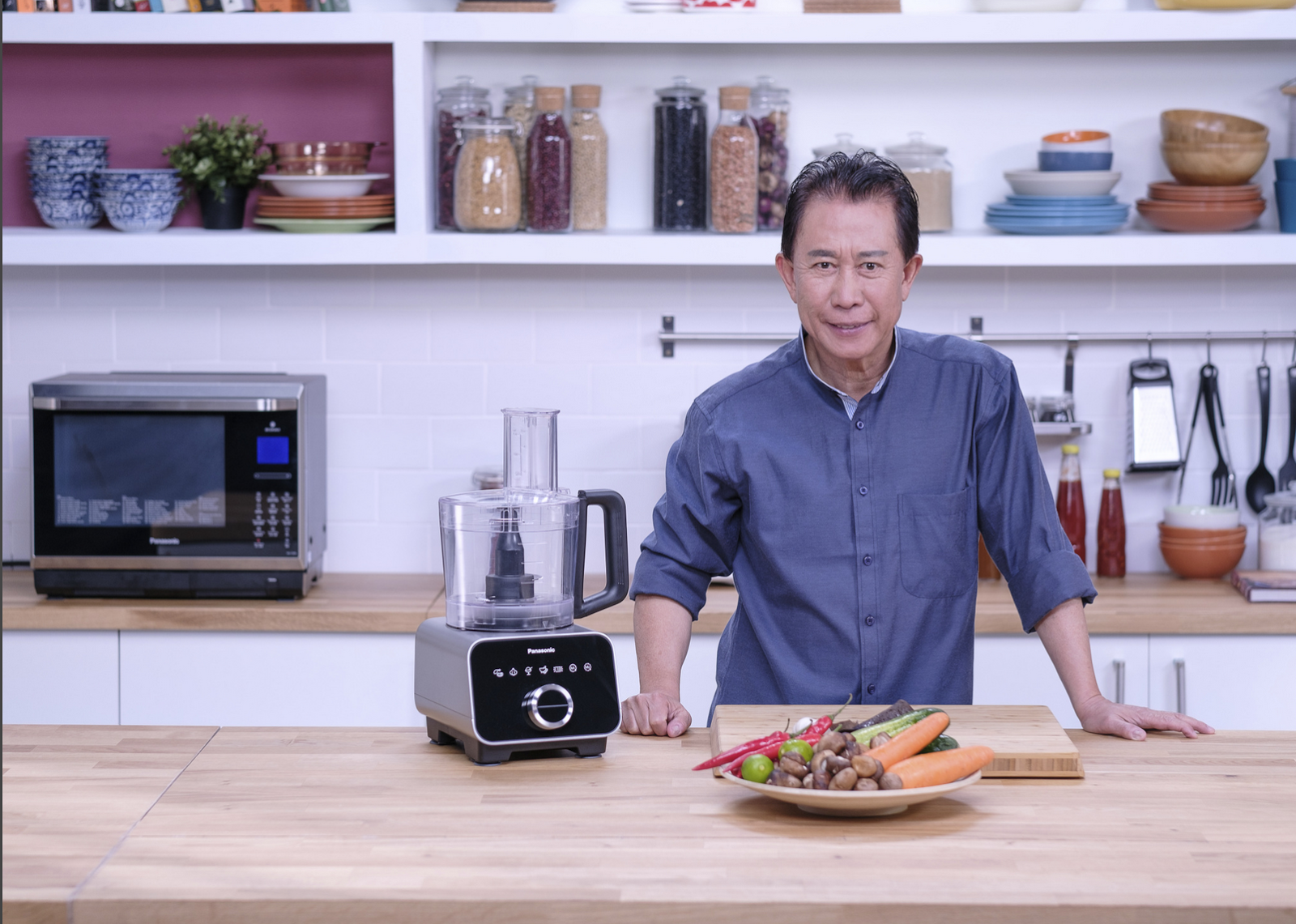 THE PICKIEST EATER IN THE WORLD: 10 QUESTIONS WITH MARTIN YAN