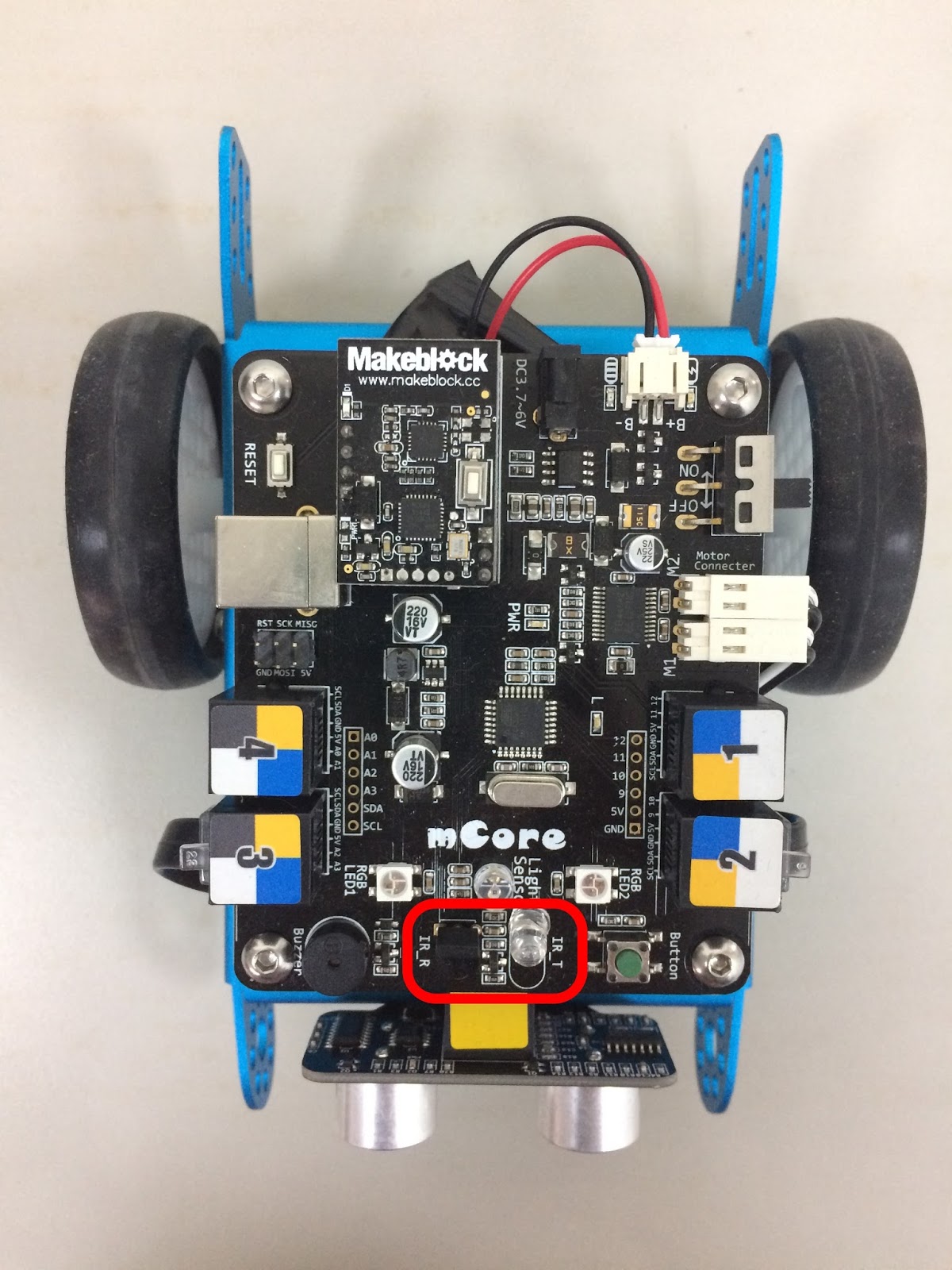 資訊社團_雙園創客天地: 10_mBot_紅外線感測器的應用：遙控汽車超簡單