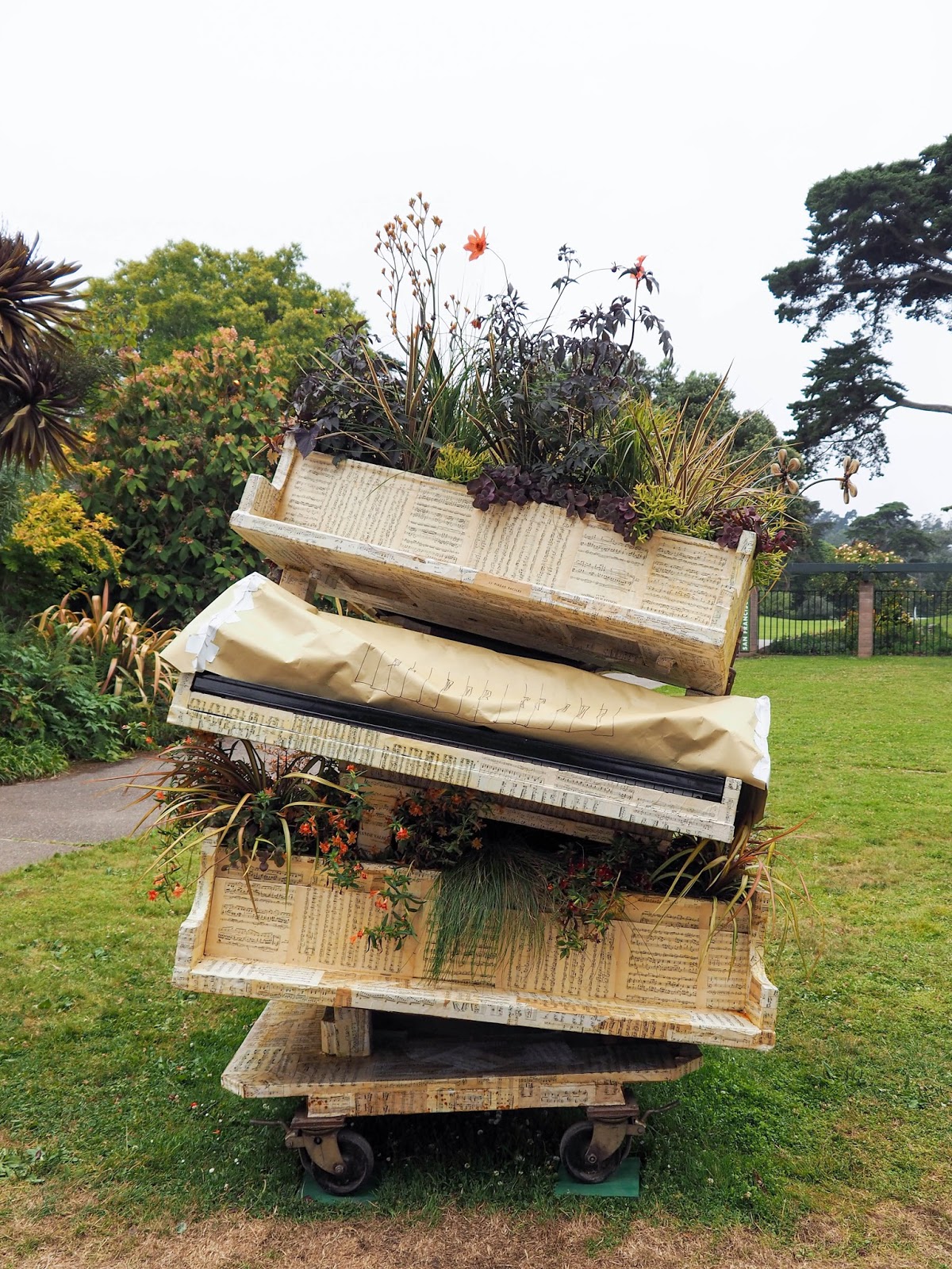 Little Hiccups: Flower Piano 2016