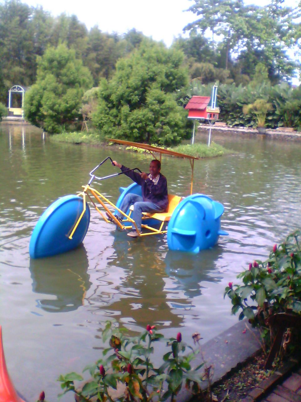 jual sepeda air becak | kerajinan fiberglass 081227080374 (mengganti no ...