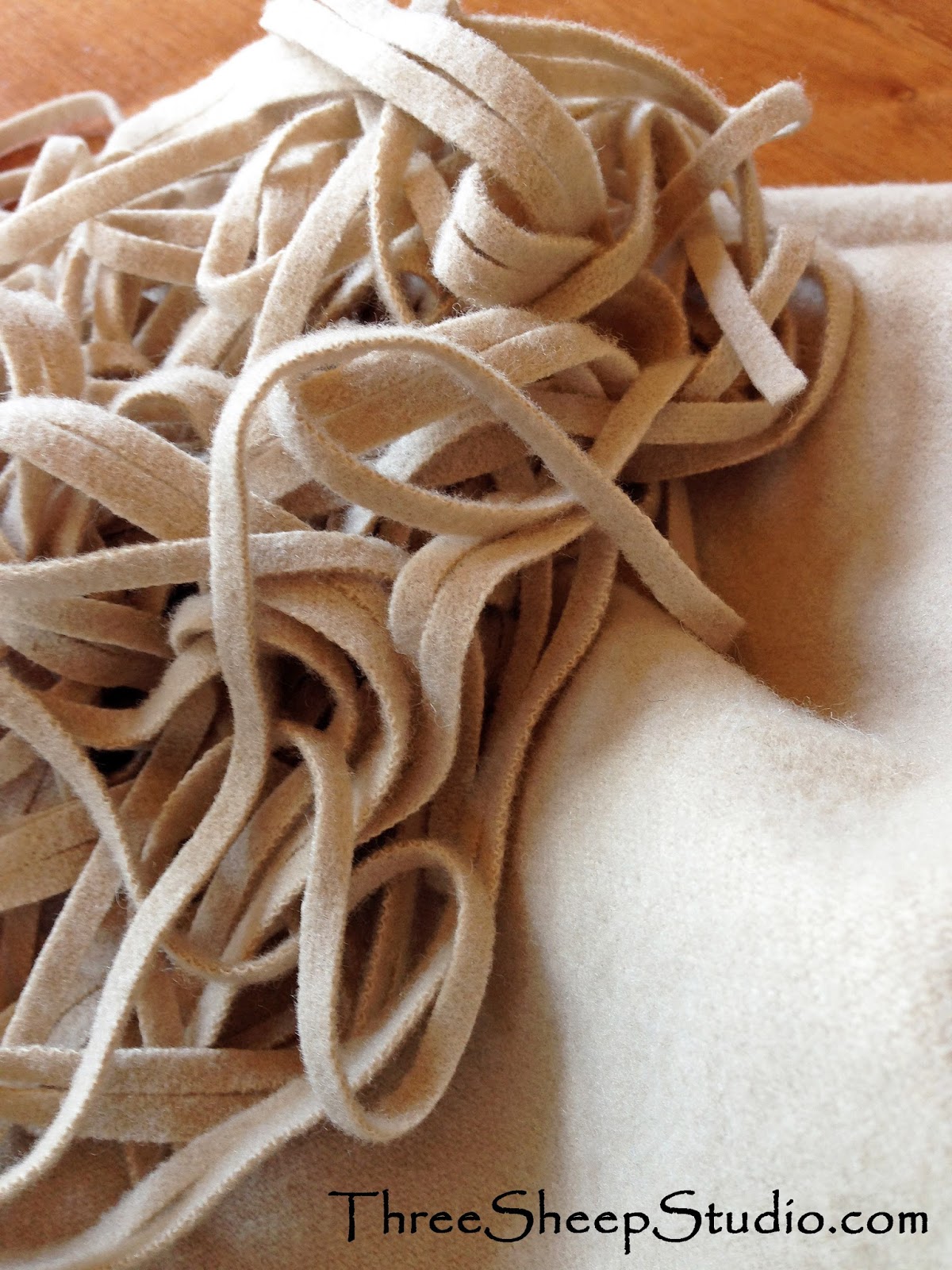 Three Sheep Studio: Scraps, Snippets And Wool Strips...