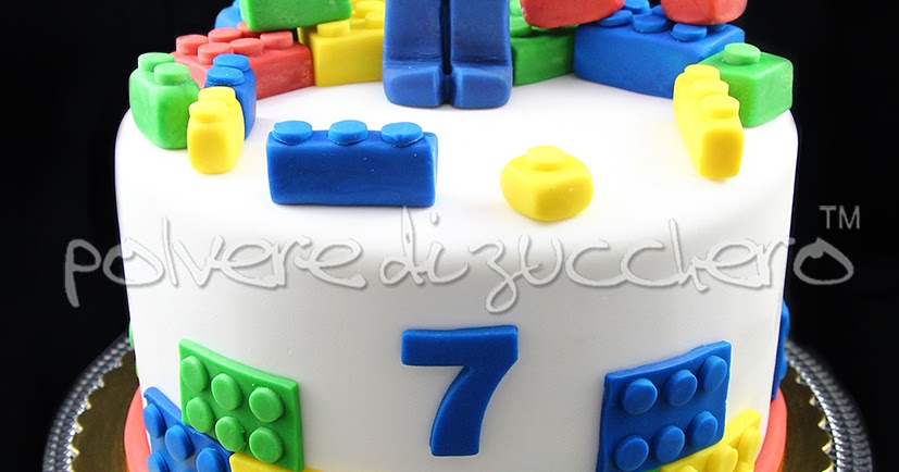 Lego cake: torta decorata Lego con personaggio tridimensionale e ...