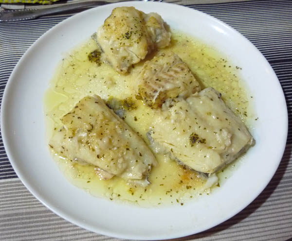Primum vivere...: Bacallà amb salsa verda