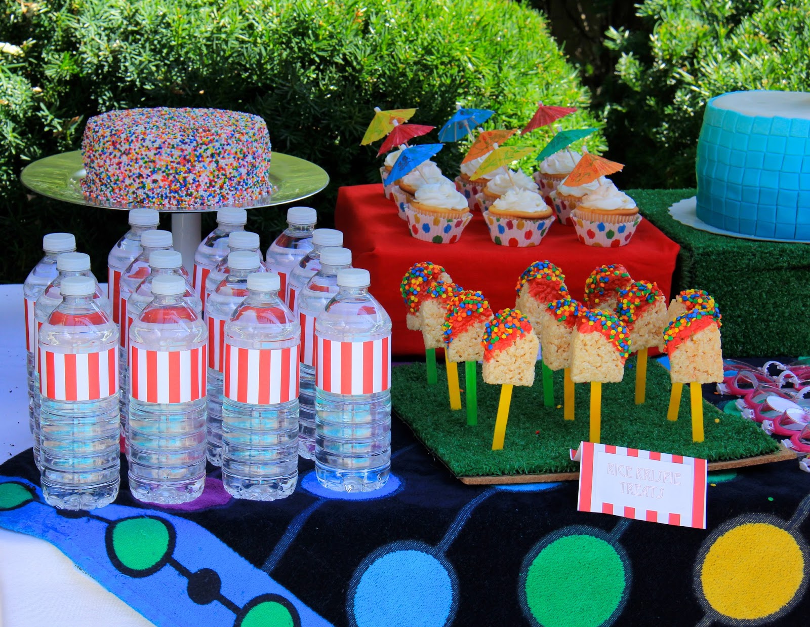 THREElittleBIRDS' : Pool Party, such a Cool Party.