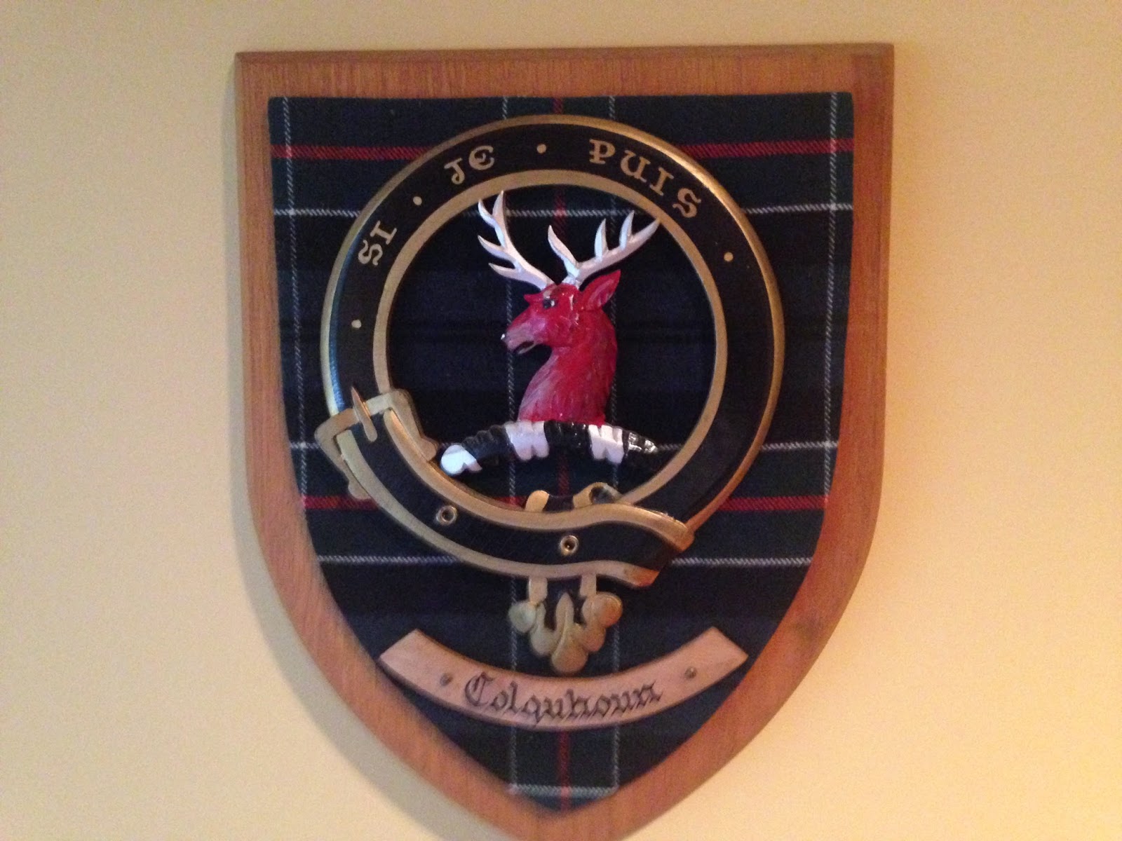 Clan Colquhoun: Clan Colquhoun, a family history.