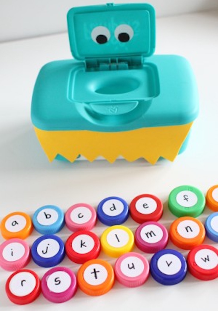 12 Brilliant ways to Reuse Baby Wipe Containers - Handy DIY