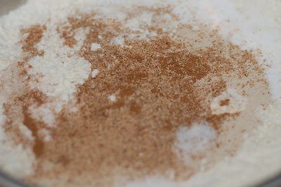 how to eat properly: stollen