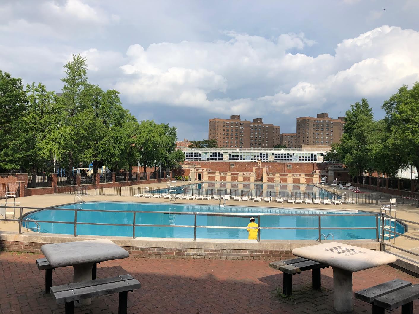 EV Grieve: An extra hour to swim this weekend at city pools