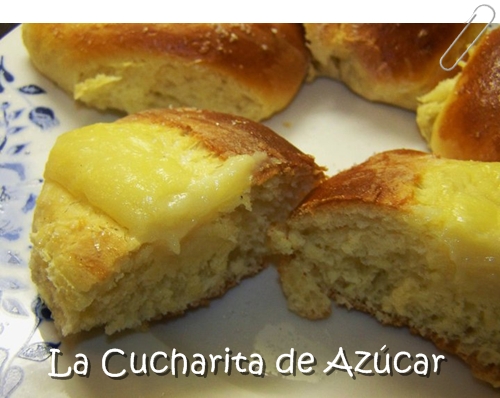 La cucharita de azúcar: Panes dulces rellenos con crema