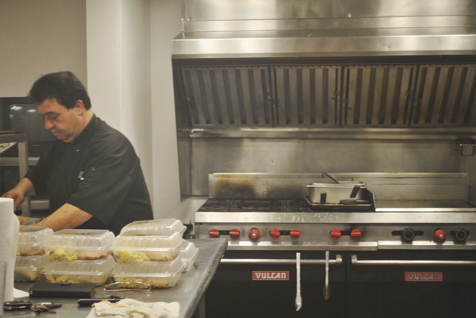 Intro to Multimedia Reporting: Moe Halabi, Fraternity Chef