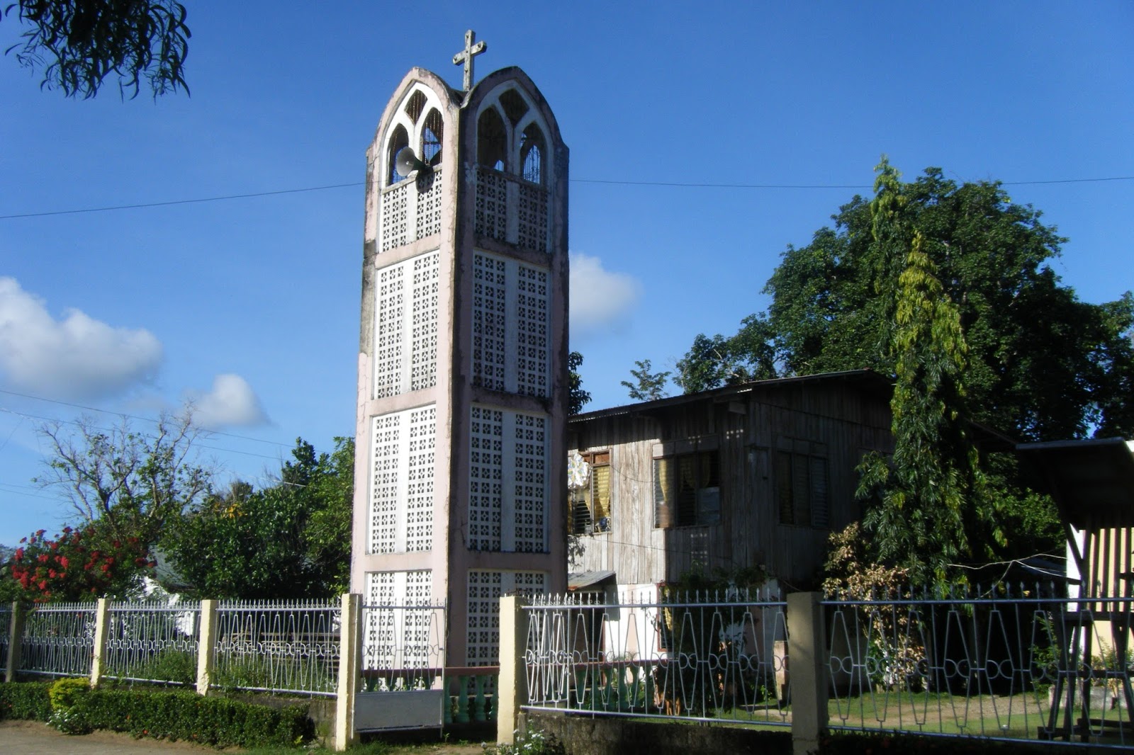 FROM THE UNDERSIDE OF HISTORY: A BRIEF ACCOUNT ON THE HISTORY OF CAN ...