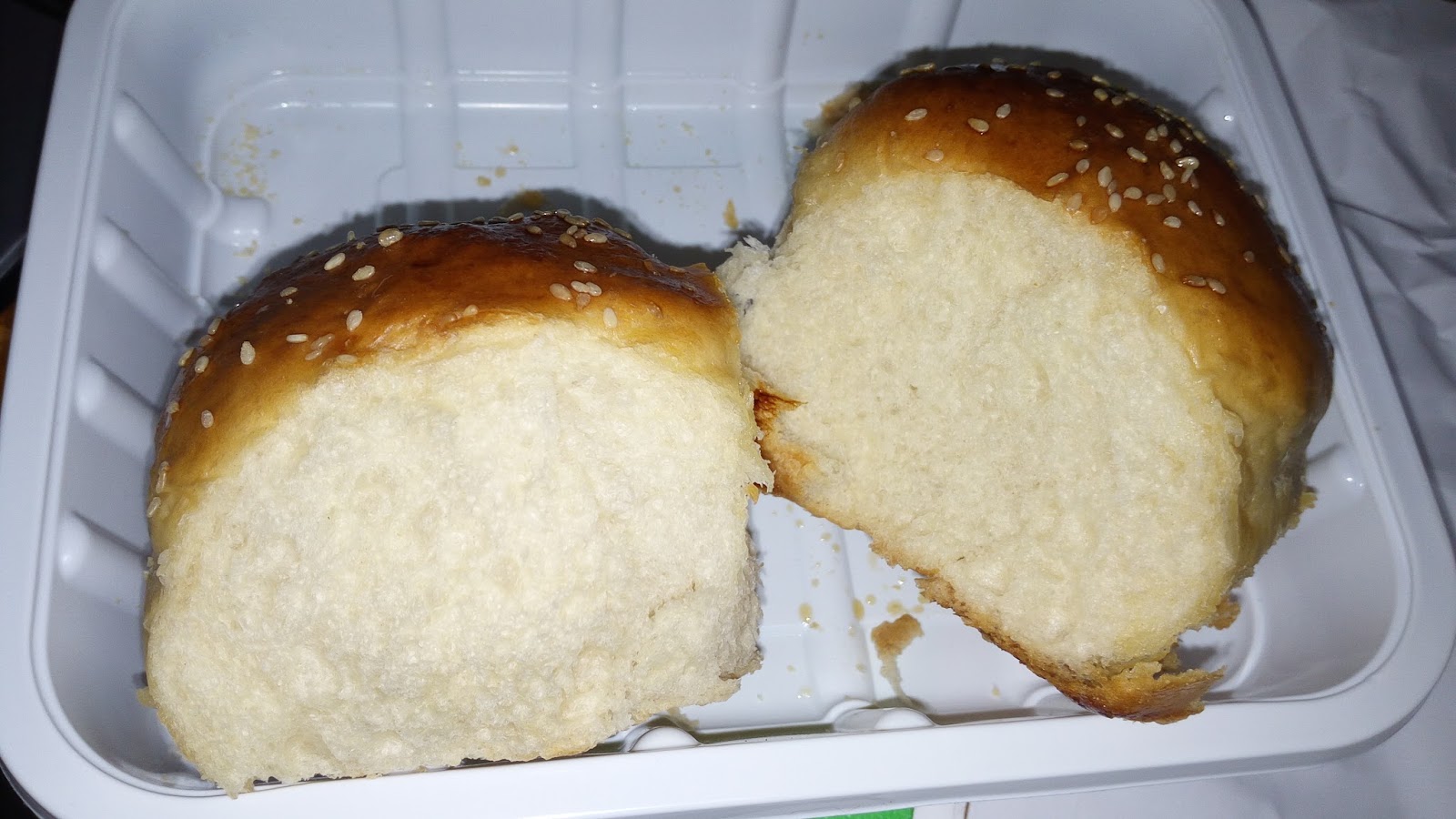 BANZI LA TUI LA NAZI(COCONUT MILK BREAD ROLLS) | Mapishi Classic