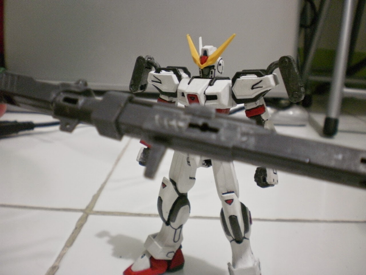 Drew's Gunpla Tips: How to make weapon handles fit to HG manipulators