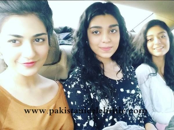 Top 10 Pakistani Actress And Their Beautiful Sisters Photos
